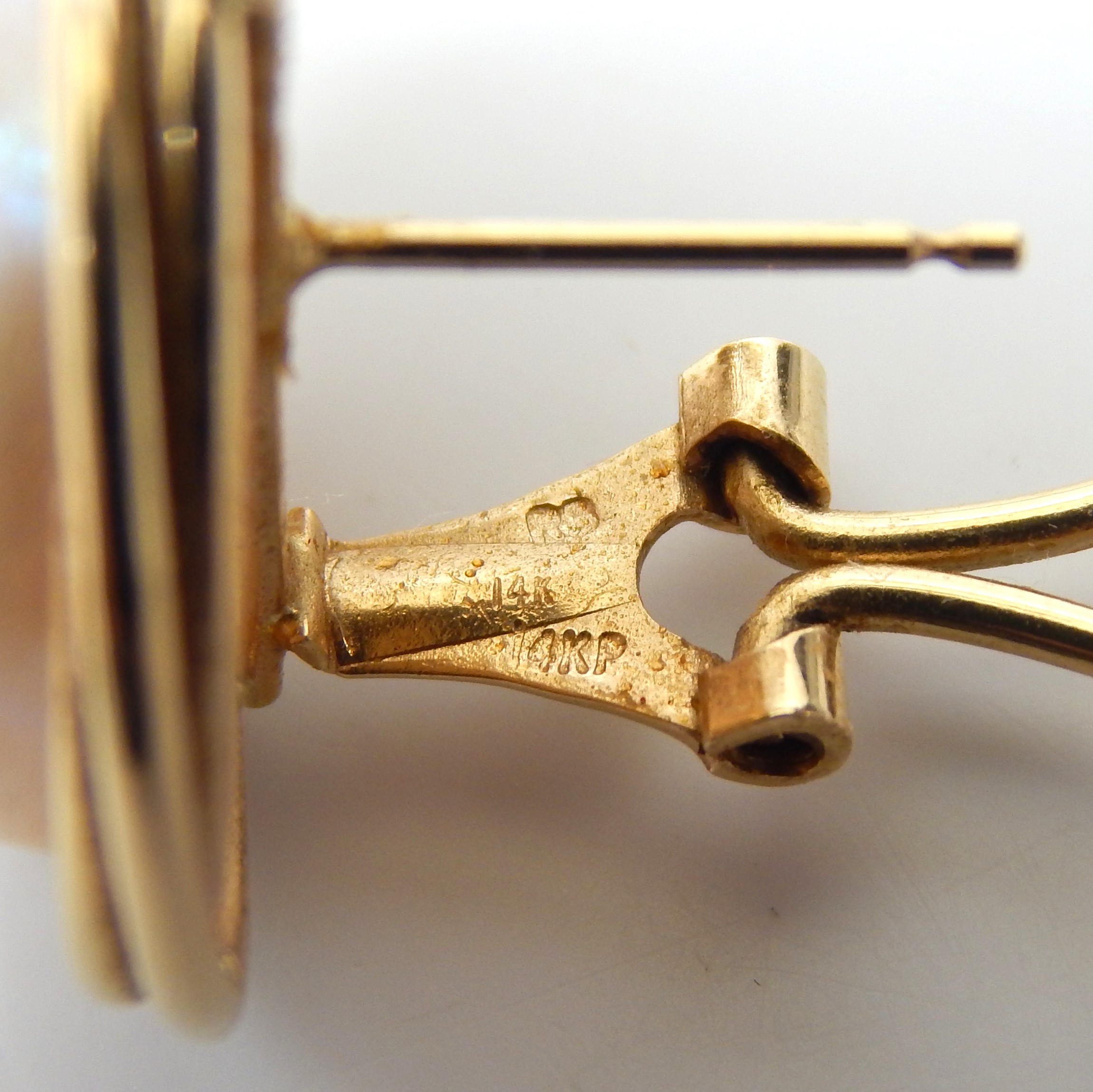 Is it Real? Real Gold vs. Fake Gold | Goodwill Greater Milwaukee & Chicago